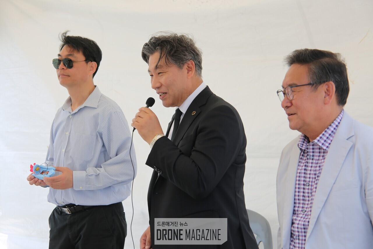 [포토] 2025 해양드론챌린지 현장 찾은 국립한국해양대 류동근 총장